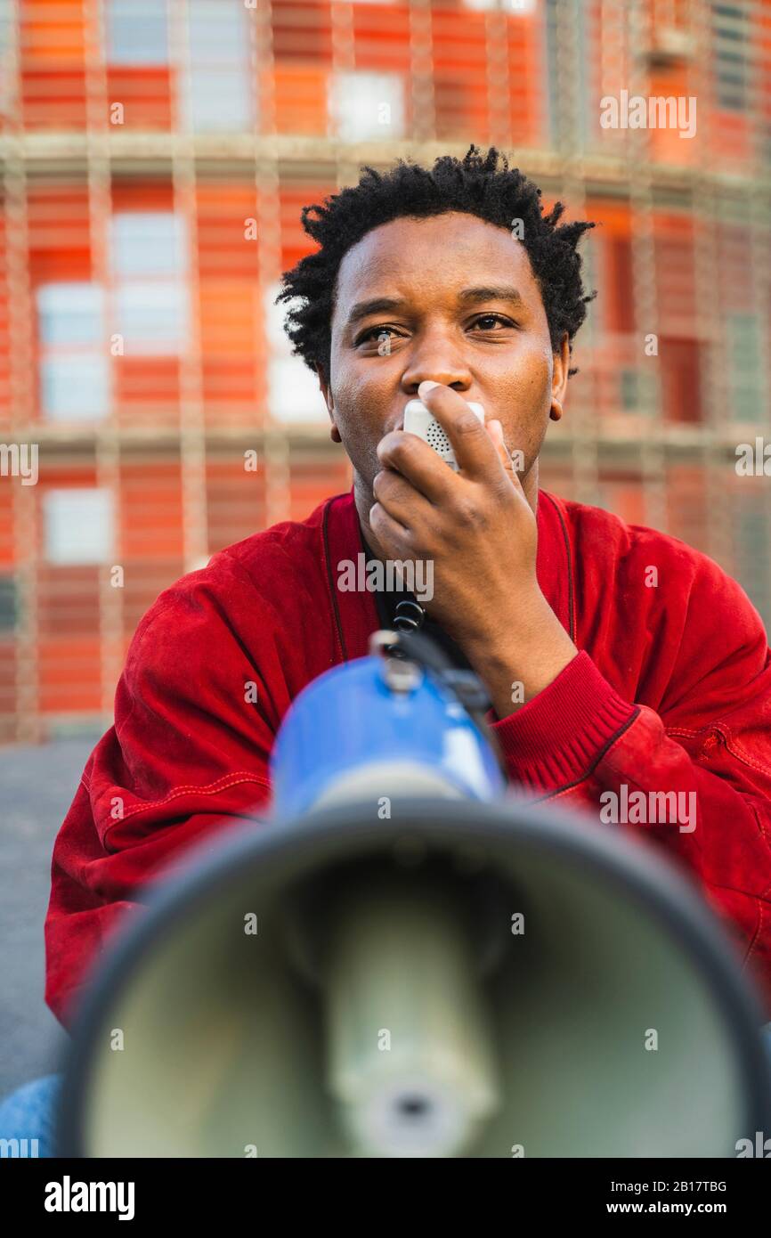 Hands with megaphones hi-res stock photography and images - Alamy