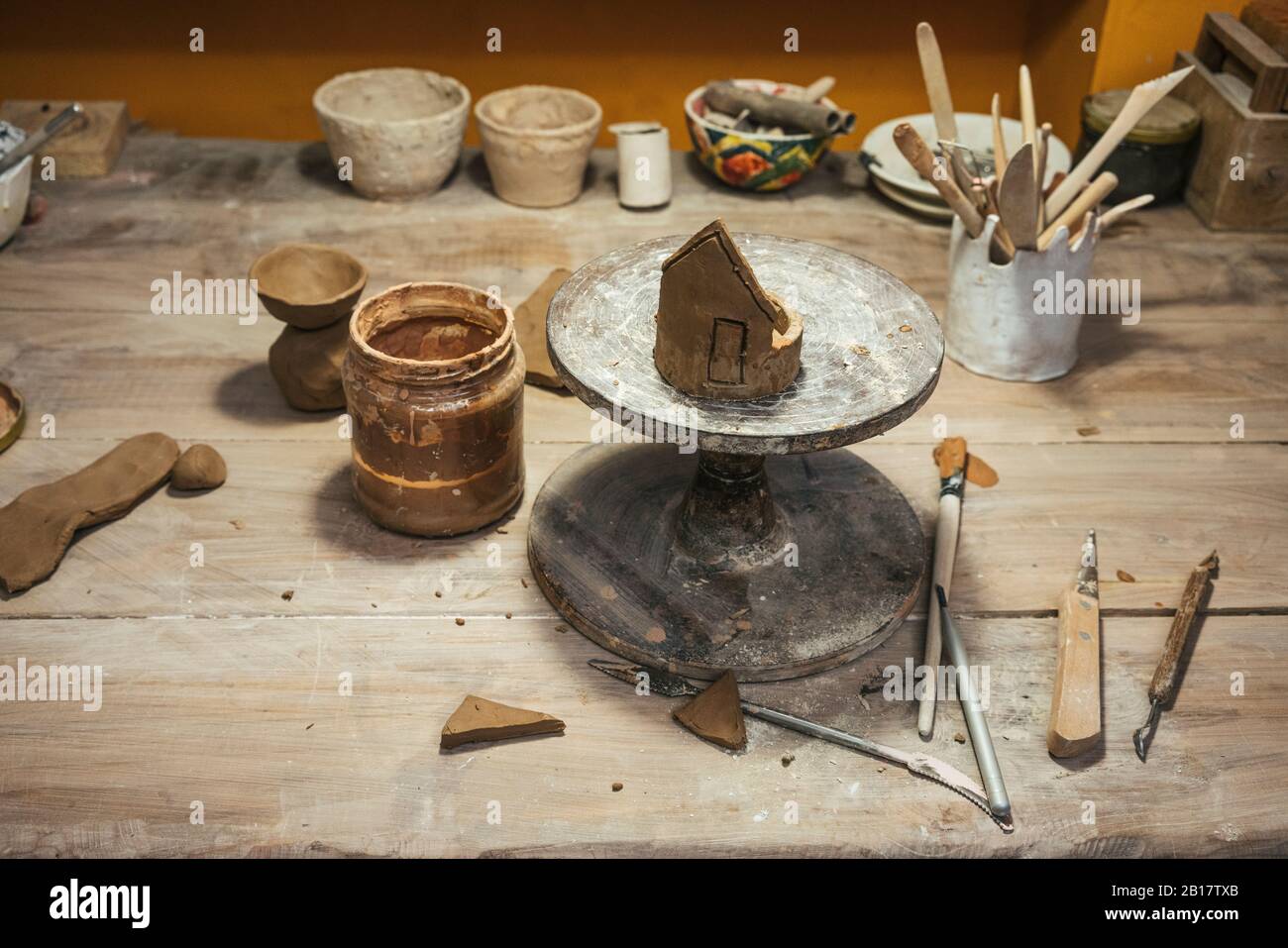 Workbench hi-res stock photography and images - Alamy
