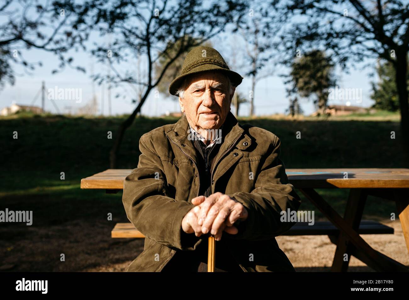 Old man with cane hi-res stock photography and images - Alamy