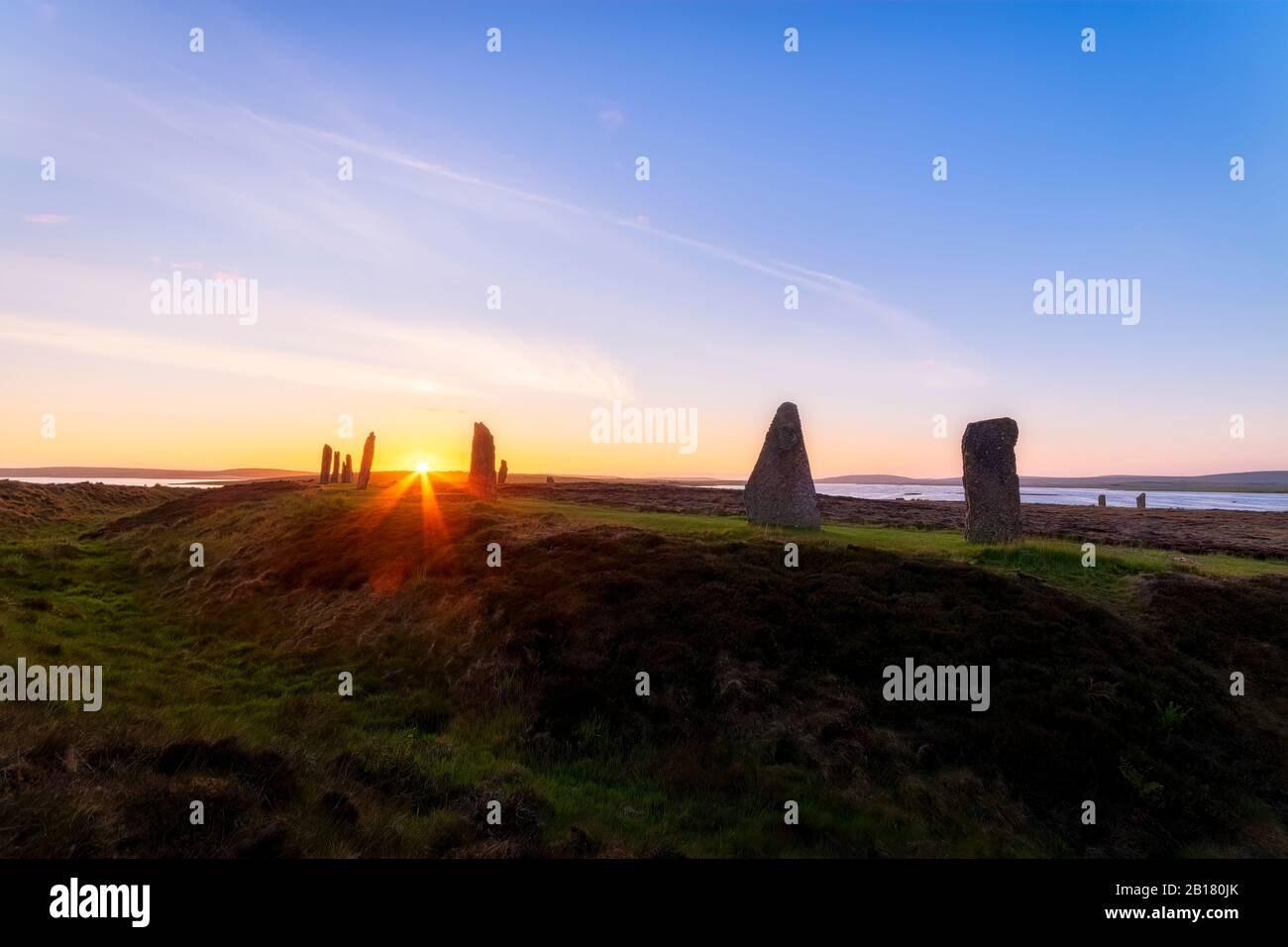 Ring brodgar neolithic henge hi-res stock photography and images - Alamy