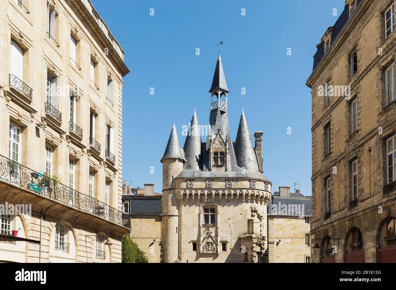 France, Gironde, Bordeaux, Porte Cailhau medieval gate standing between ...