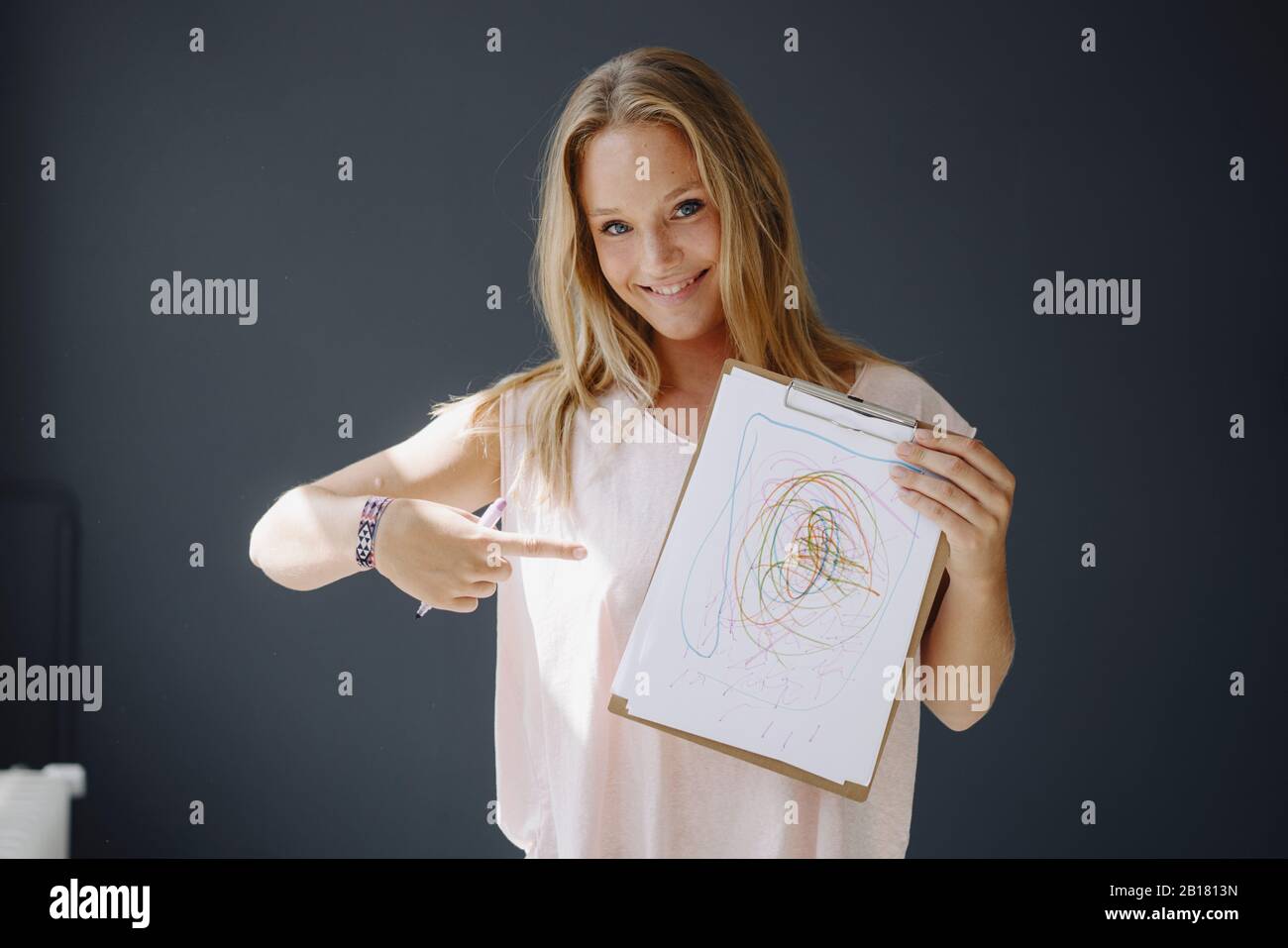 Scribbling paper hi-res stock photography and images - Alamy