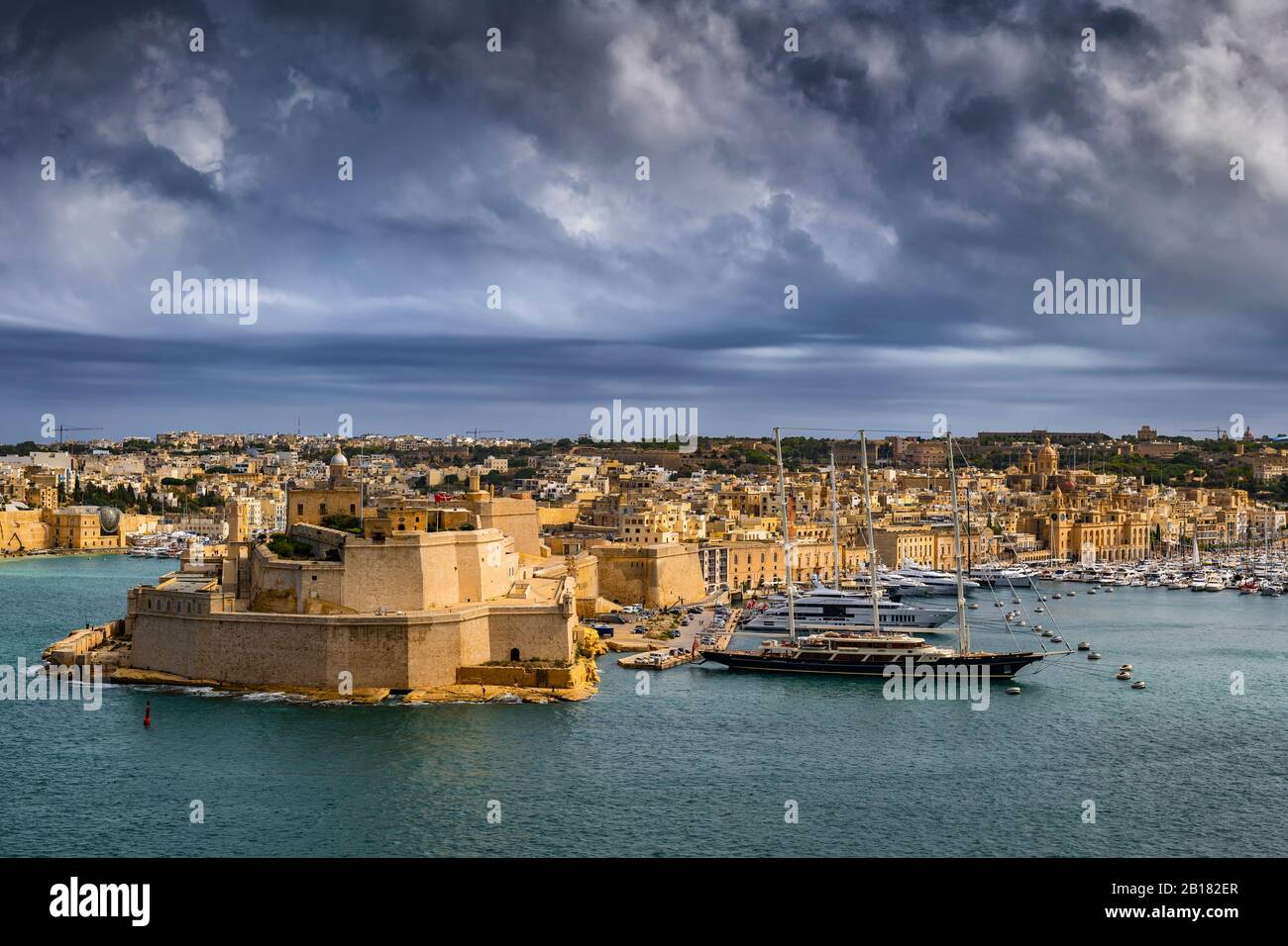 Malta, Birgu, Fort St. Angelo and Vittoriosa Yacht Marina in Grand ...