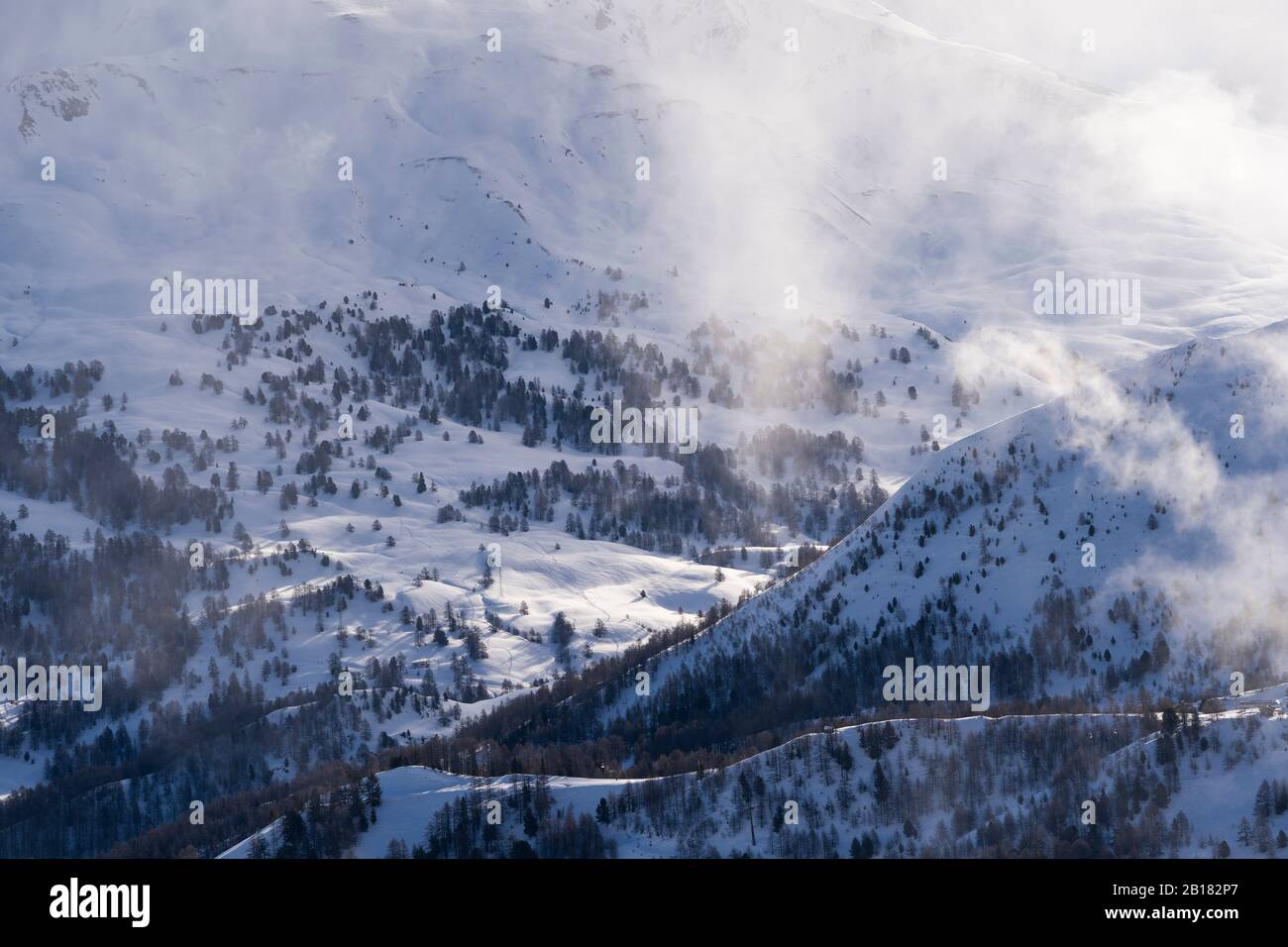 Alpes snow hi-res stock photography and images - Alamy