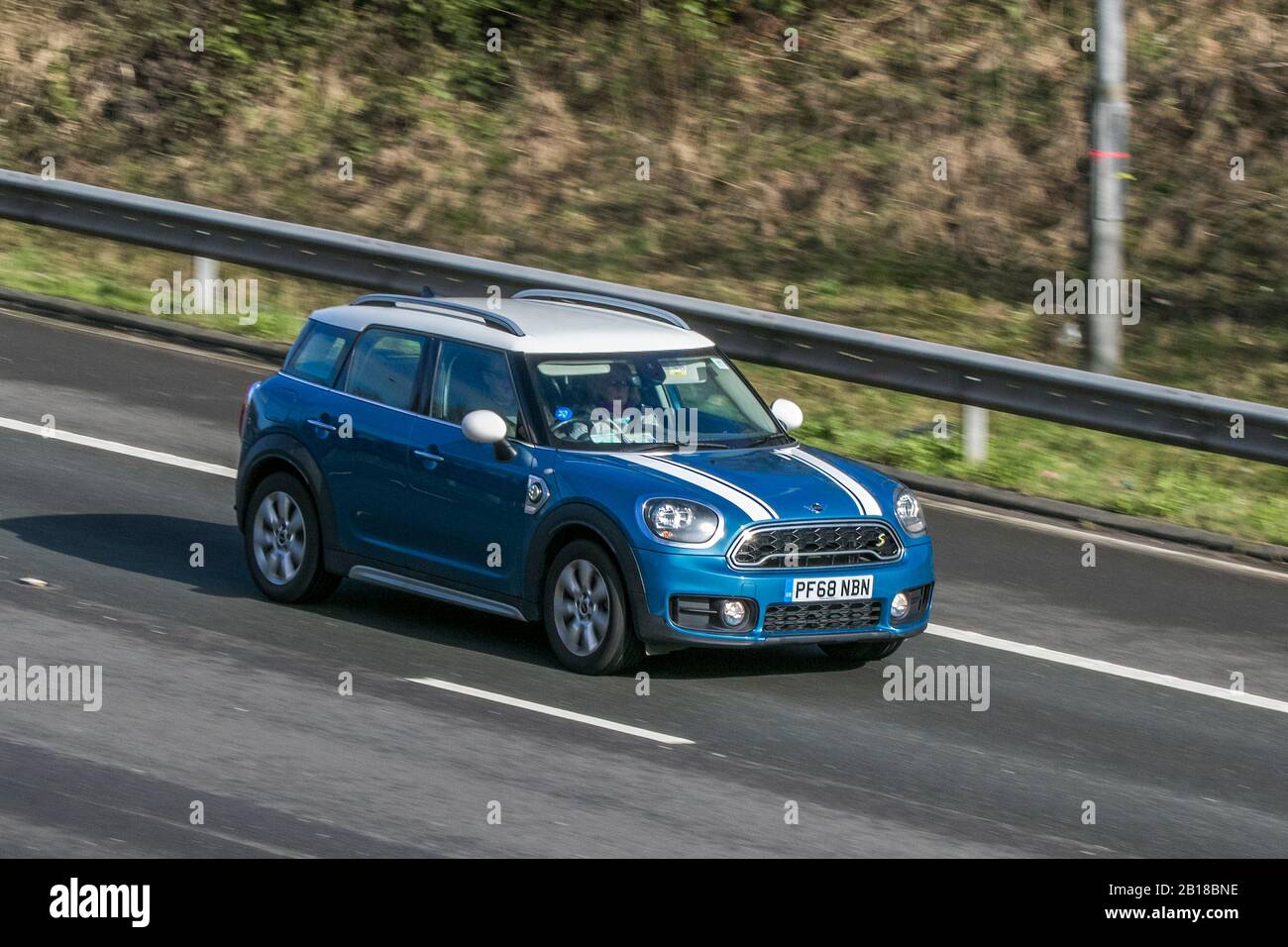 Classic mini white hi-res stock photography and images - Alamy