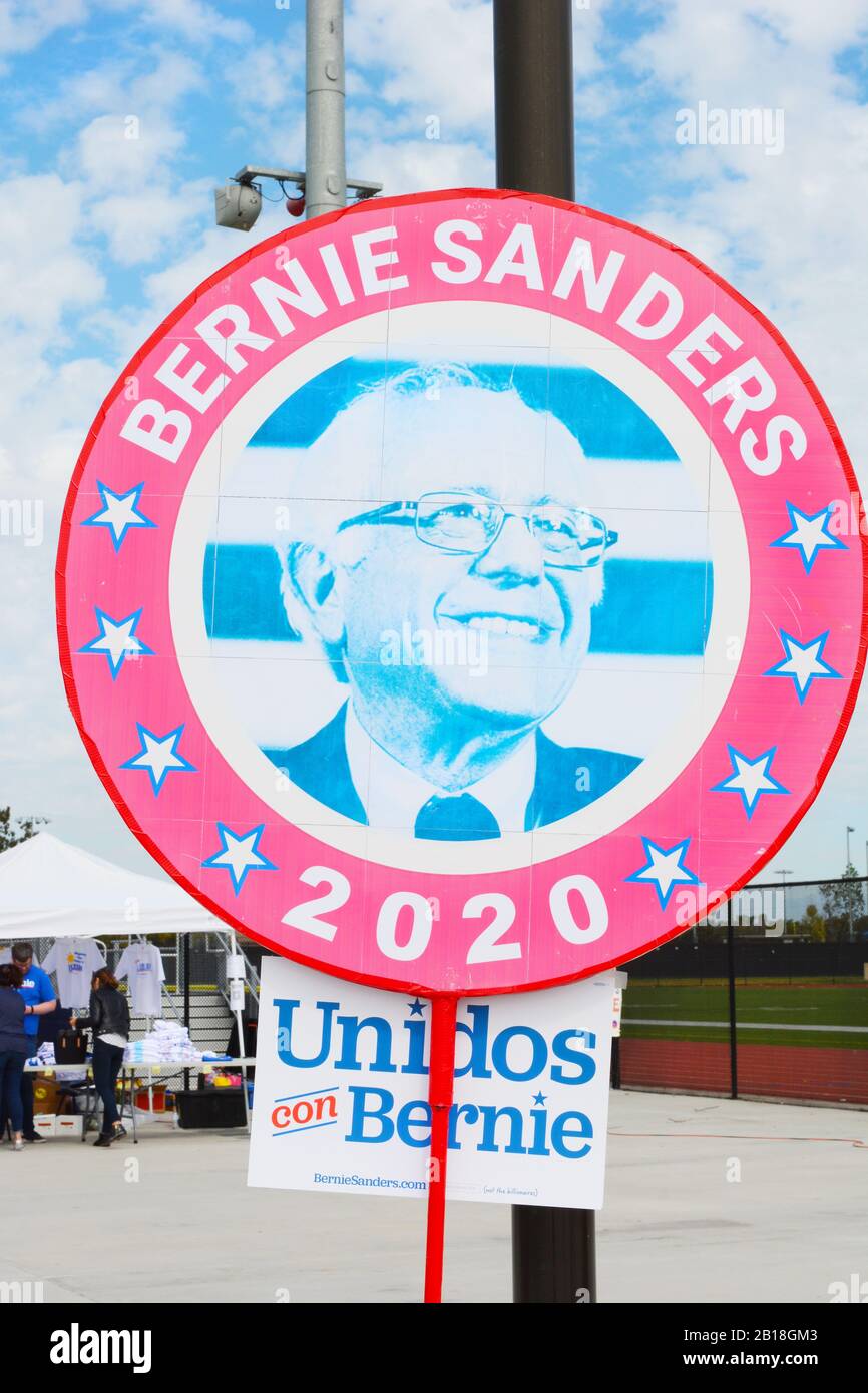 2020 election sign hi-res stock photography and images - Alamy