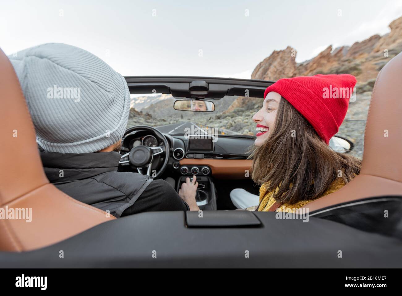Couple rear view people backside hi-res stock photography and images ...