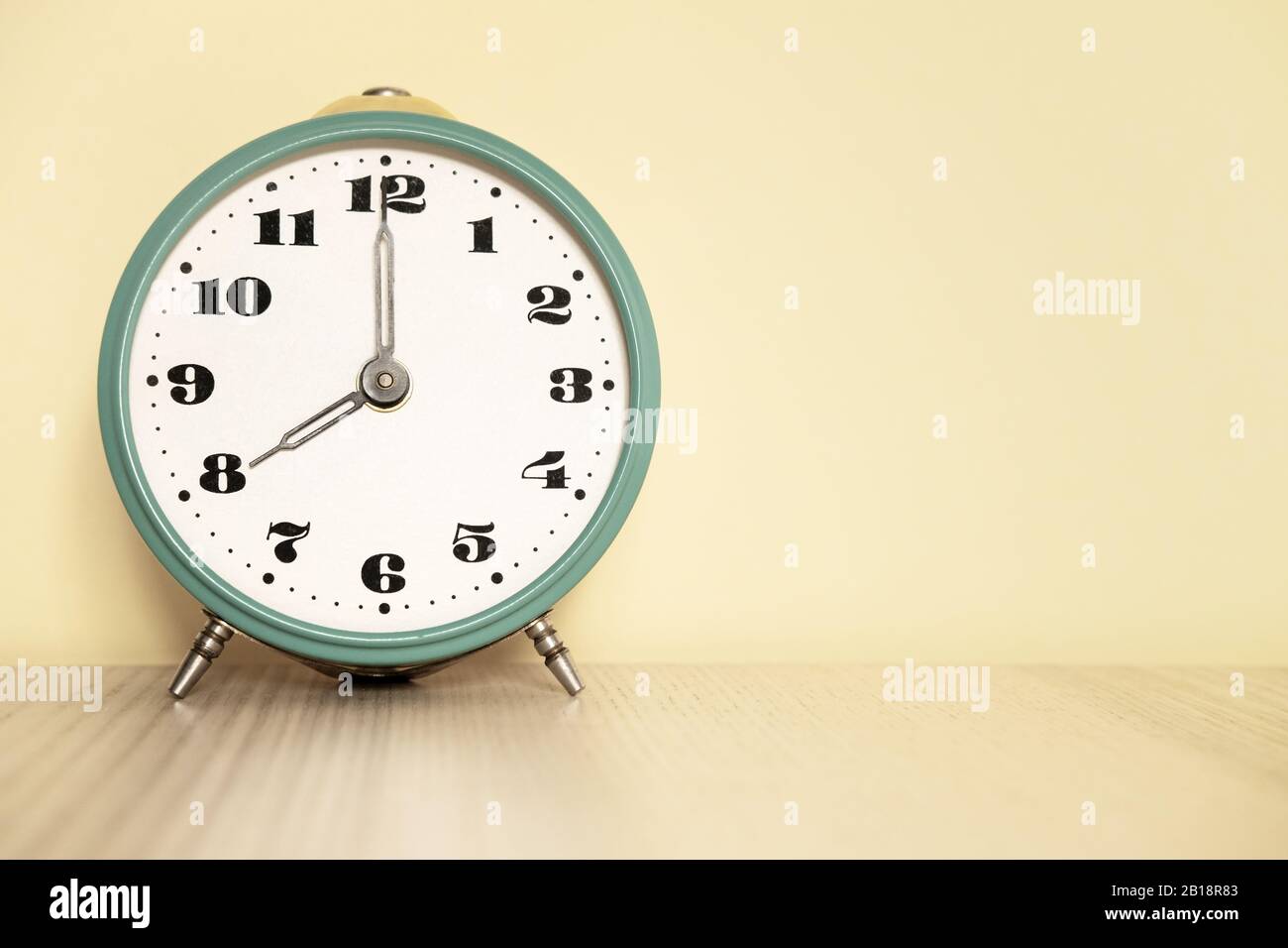00 clock hi-res stock photography and images - Alamy
