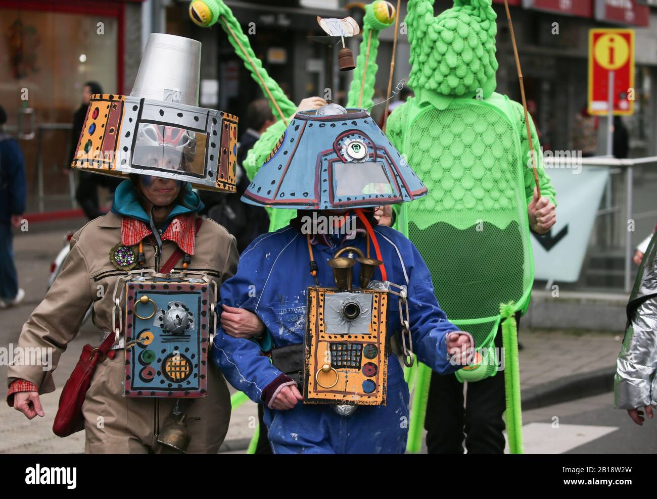Cologne, Germany. 24th Feb, 2020. Participants gather for the Rose ...