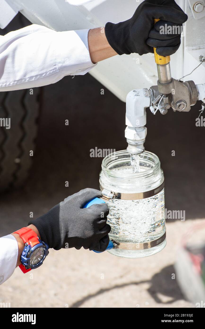 Man opening tap hi-res stock photography and images - Alamy