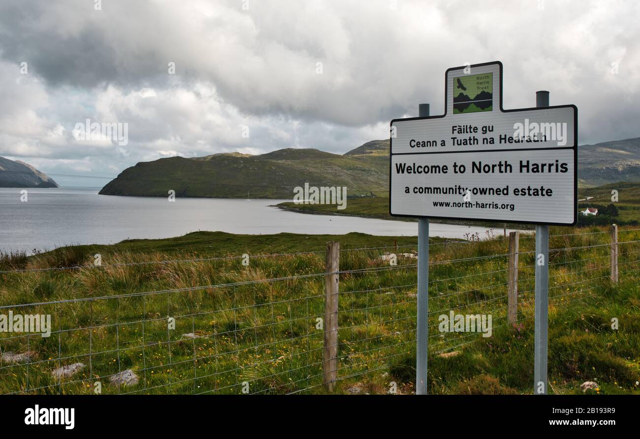 Welcome to North Harris sign in Gaelic and English, Isle of Lewis and ...