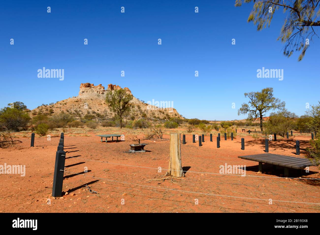 Bushcamp in Chambers Pillar Historical Reserve, Northern Territory, NT ...