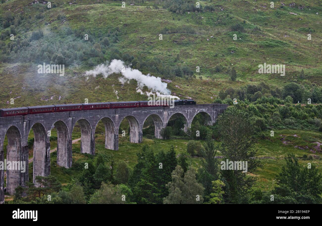 Inverness scotland trains hi-res stock photography and images - Alamy