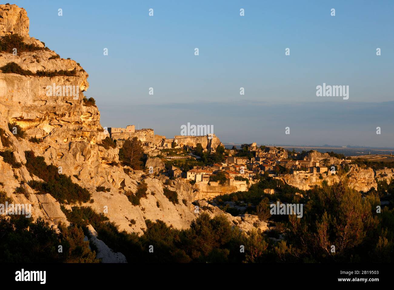 France les baux hi-res stock photography and images - Alamy
