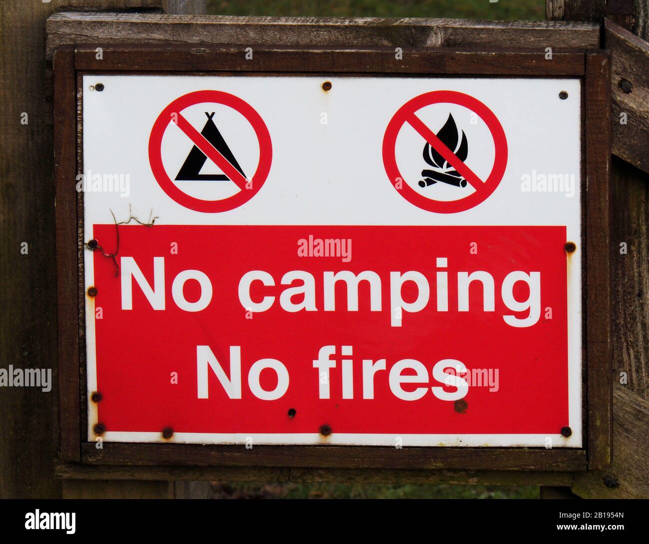 Hazard signs flammable hi-res stock photography and images - Alamy
