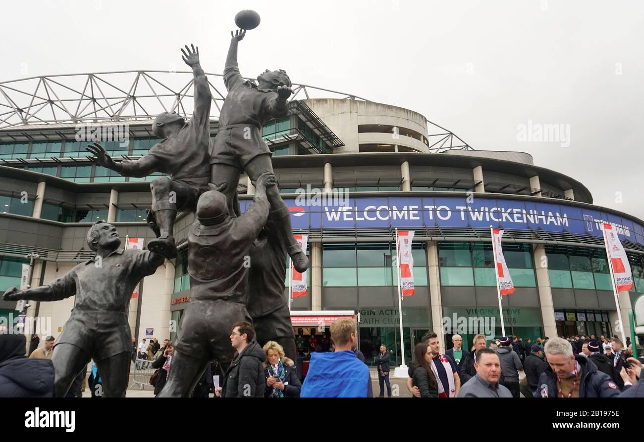 Twickenham stadium rugby ground hi-res stock photography and images - Alamy