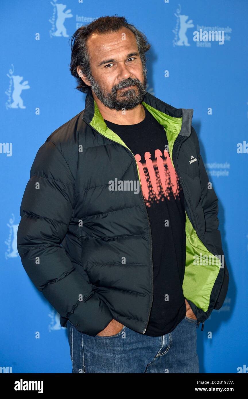 Aaron pedersen hi-res stock photography and images - Alamy