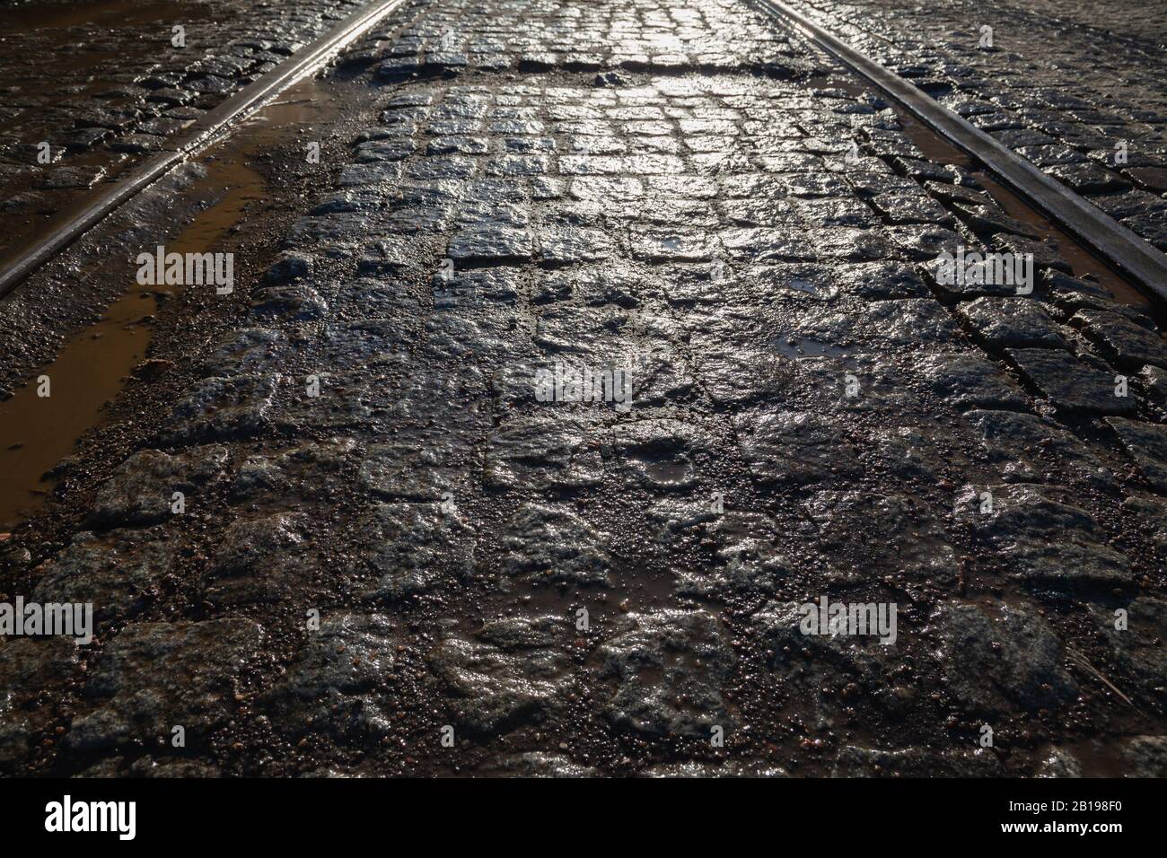Wet rails hi-res stock photography and images - Alamy