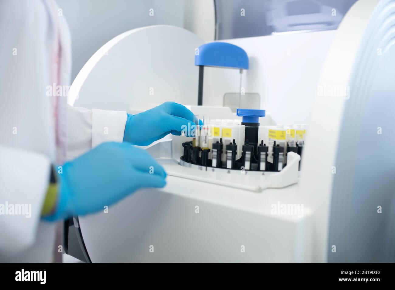 Biochemical analyzer hi-res stock photography and images - Alamy