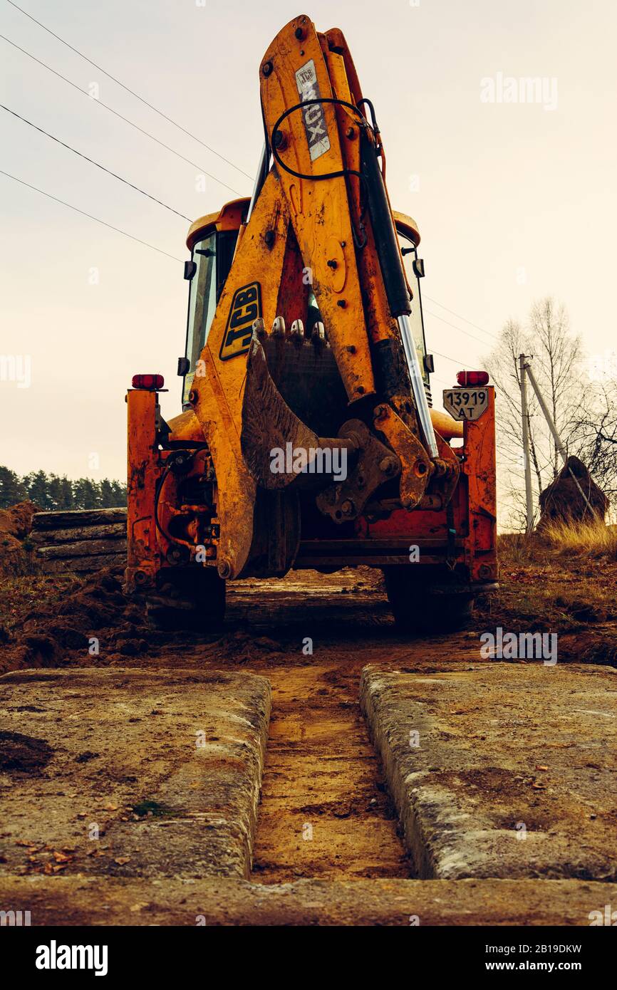 Trostyanets, Ukraine December 20, 2019: an excavator in the village ...