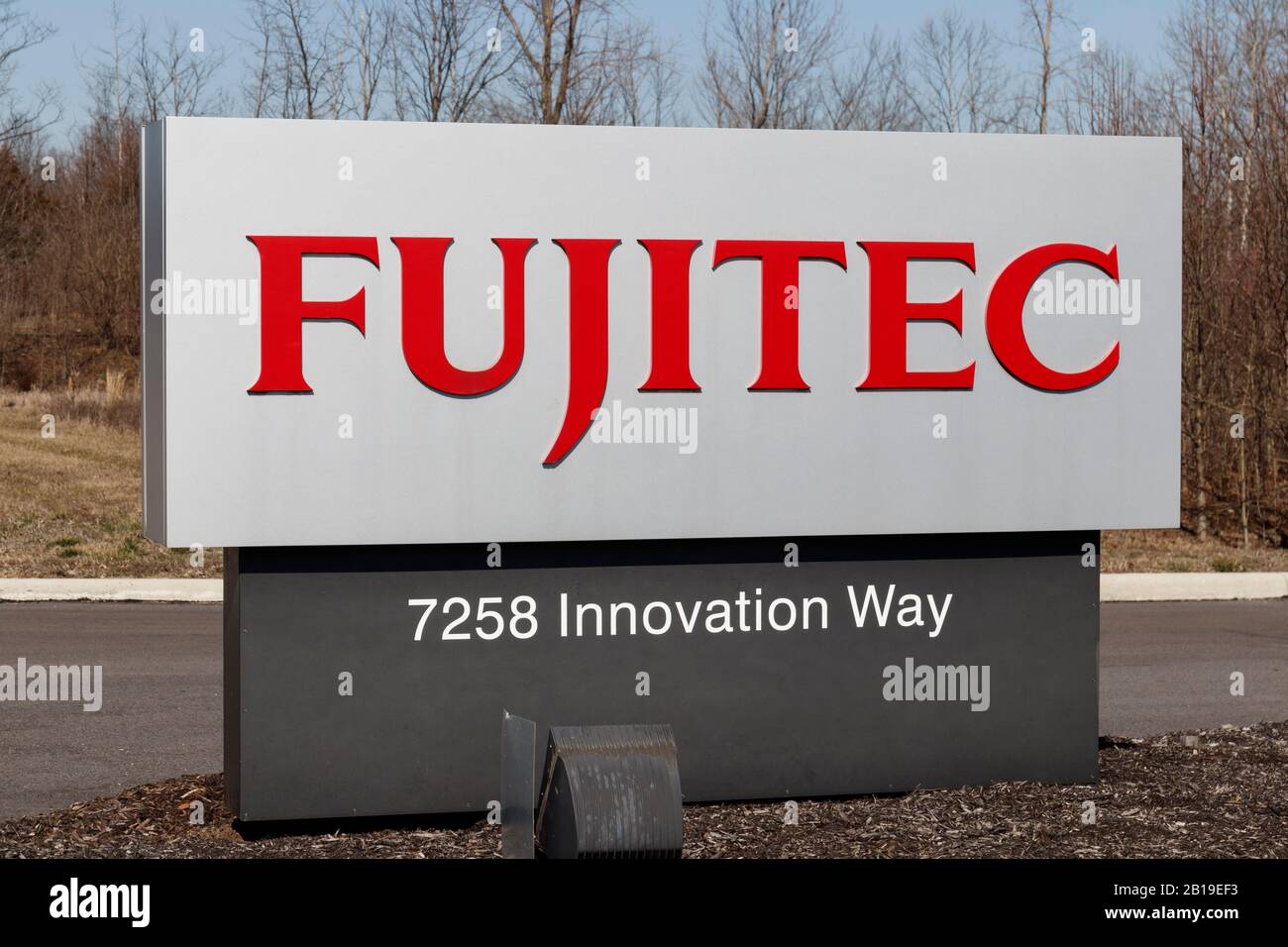 Moving walkways hi-res stock photography and images - Alamy