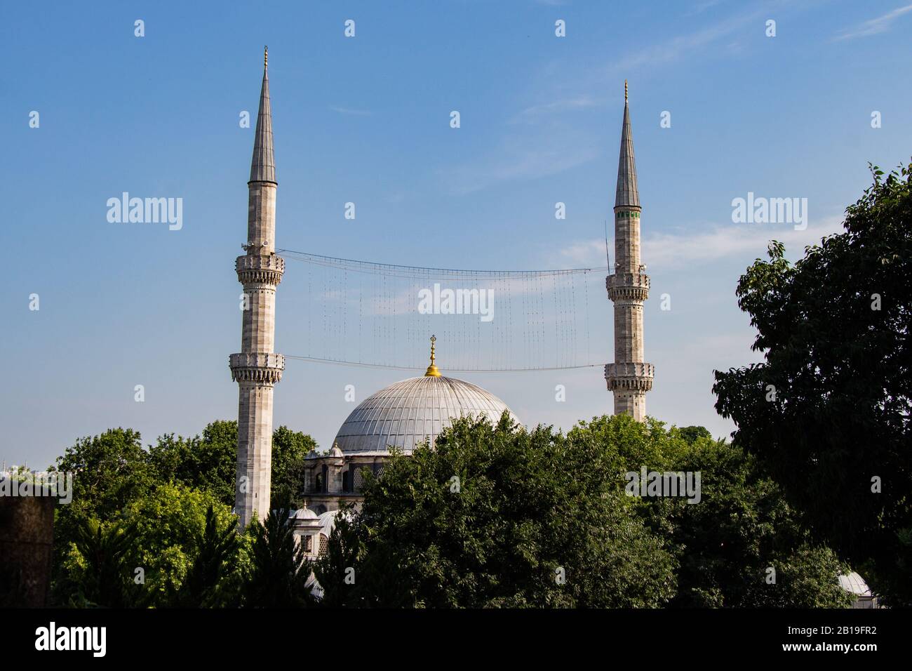 Minaret of Muslim mosque Religion, islam, tourism and travel concepts ...