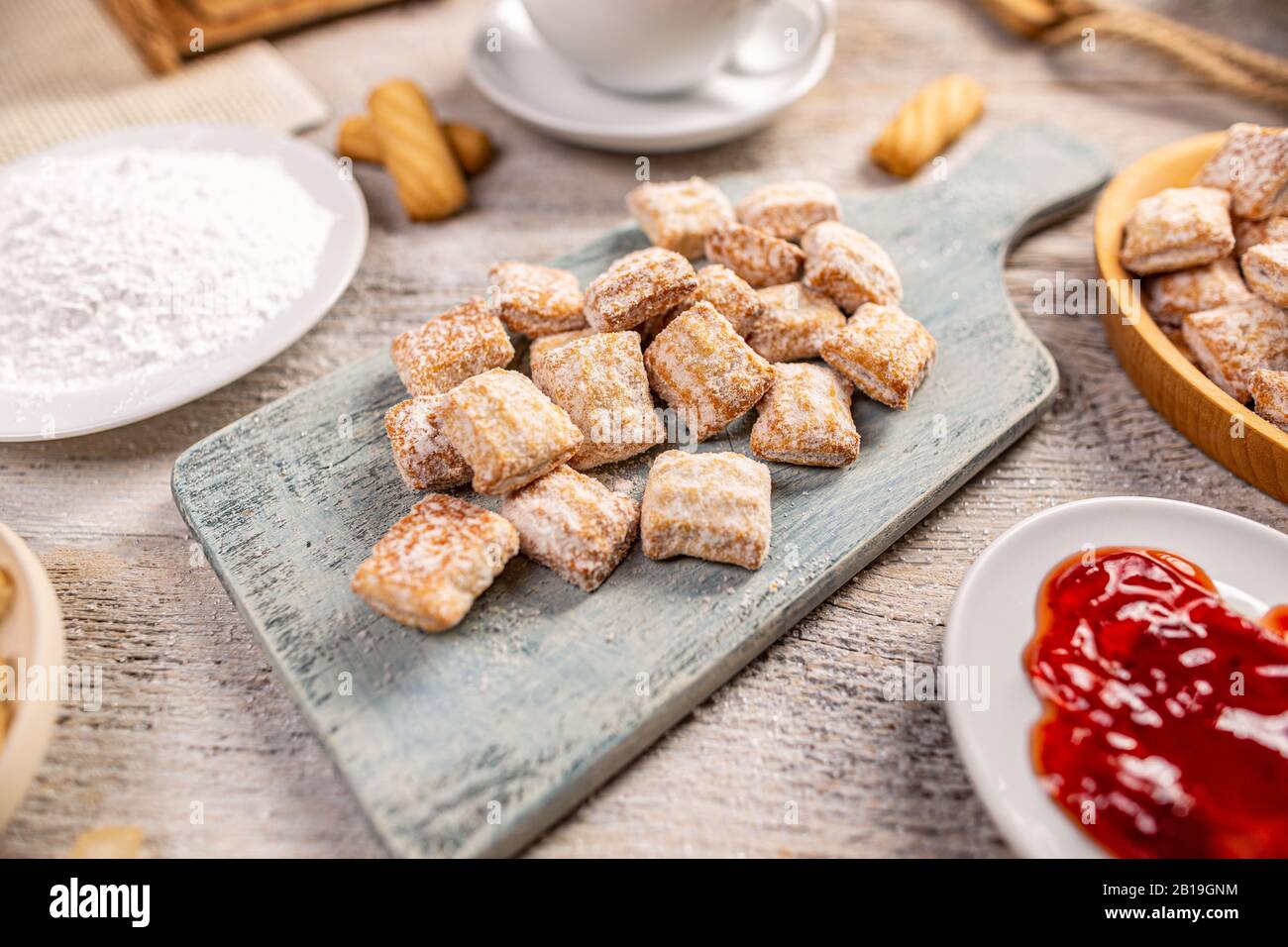 Powdered sugar cookies Stock Photo - Alamy