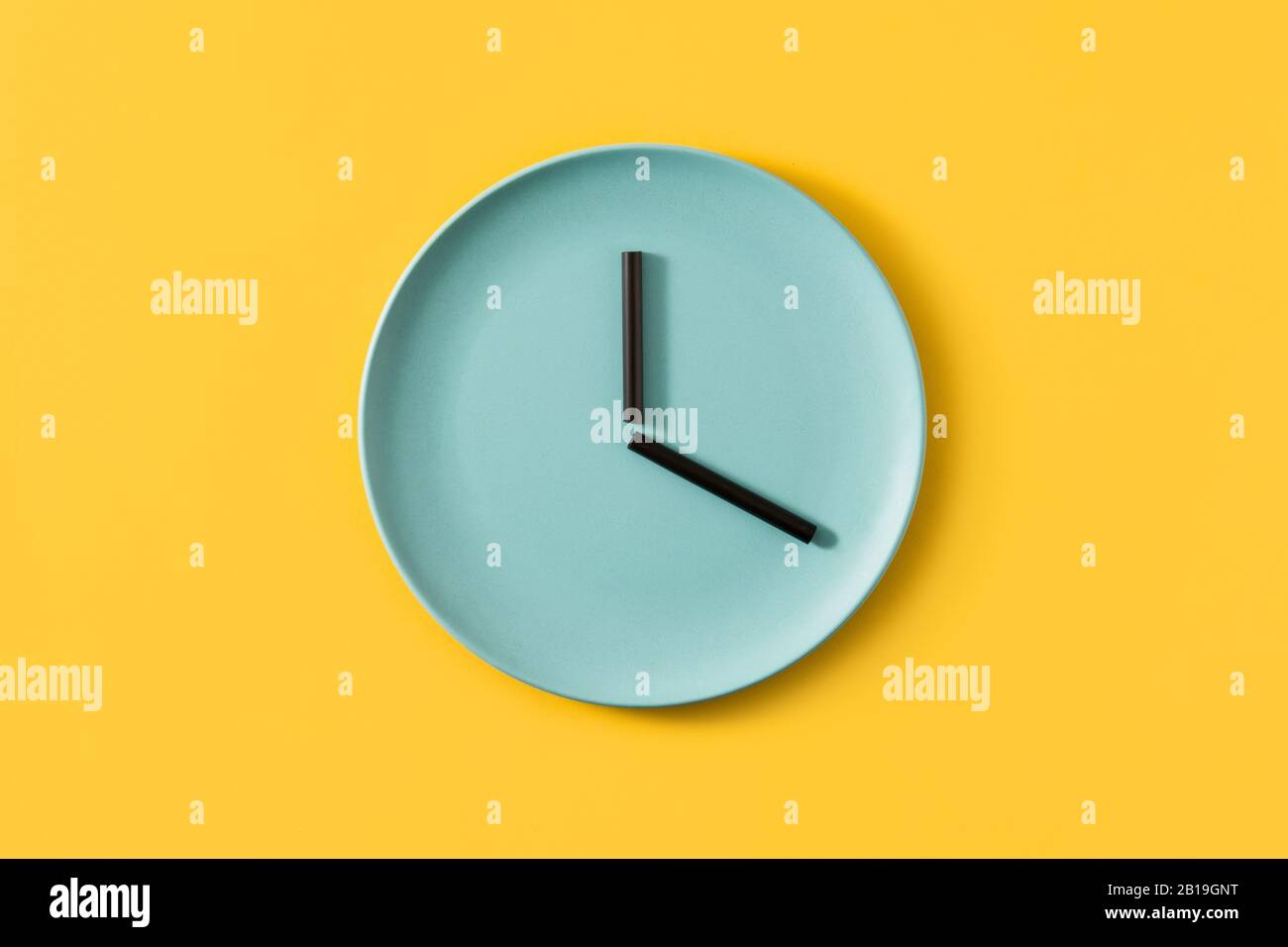 Clock plate hi-res stock photography and images - Alamy