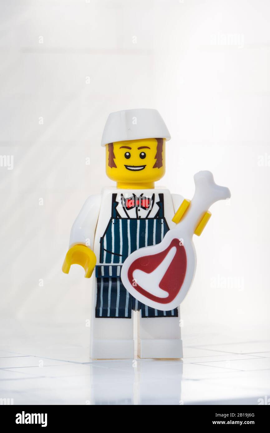 Lego minifigure family hi-res stock photography and images - Alamy