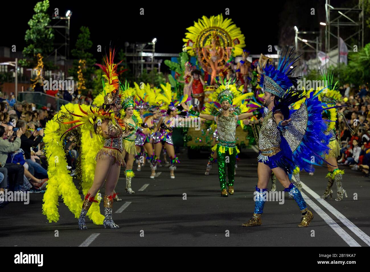FUNCHAL, PORTUGAL - FEBRUARY 2020: Participants of Madeira island ...
