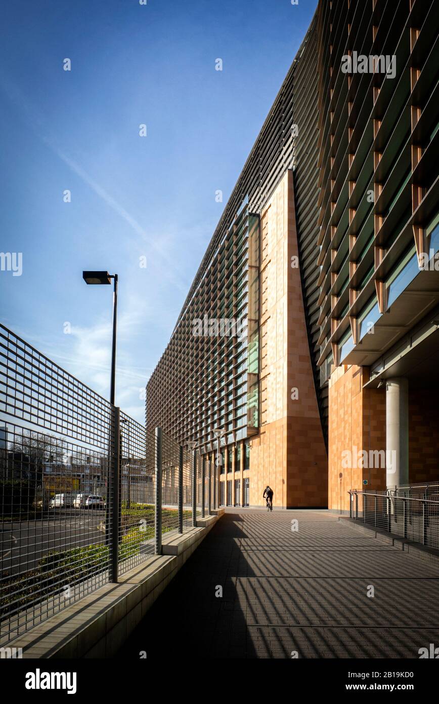 The Crick Institute Kings Cross Stock Photo - Alamy