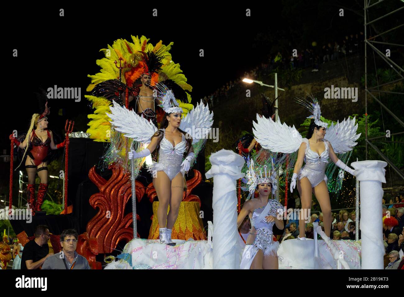 FUNCHAL, PORTUGAL - FEBRUARY 2020: Participants of Madeira island ...