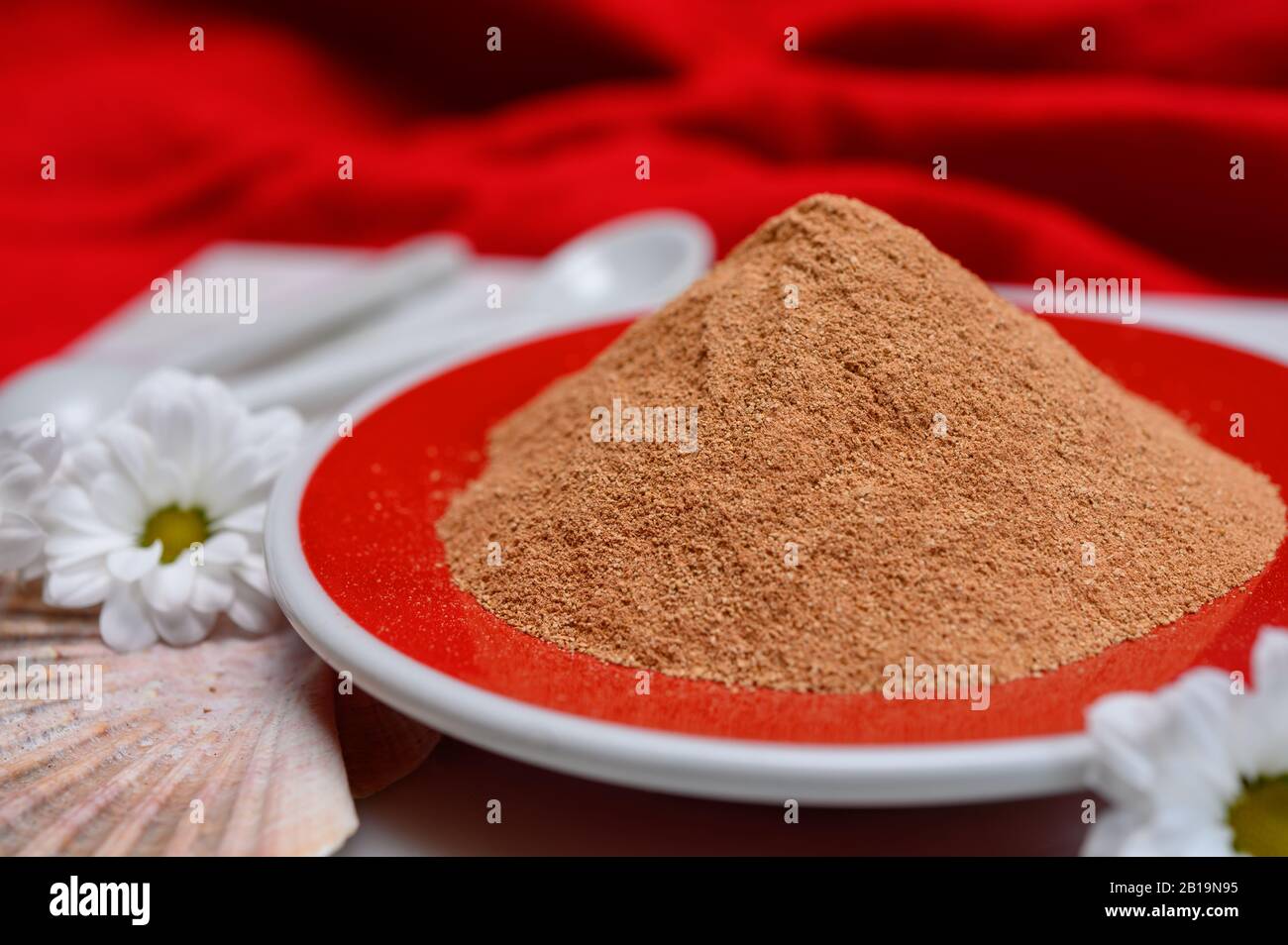 Healthy mud for body and hair treatment ingredient, natural organic red ...