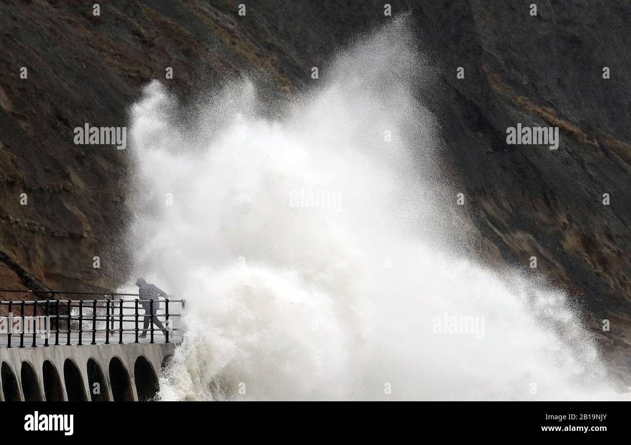 As bad weather continues to cause problems across the country hi-res ...