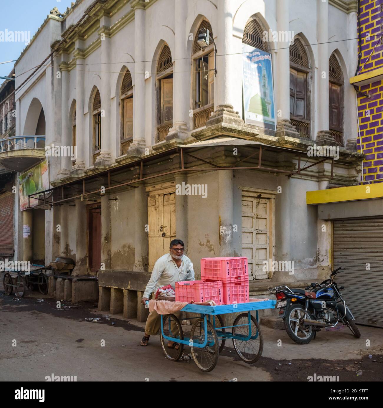 Old indian street architecture hi-res stock photography and images - Alamy