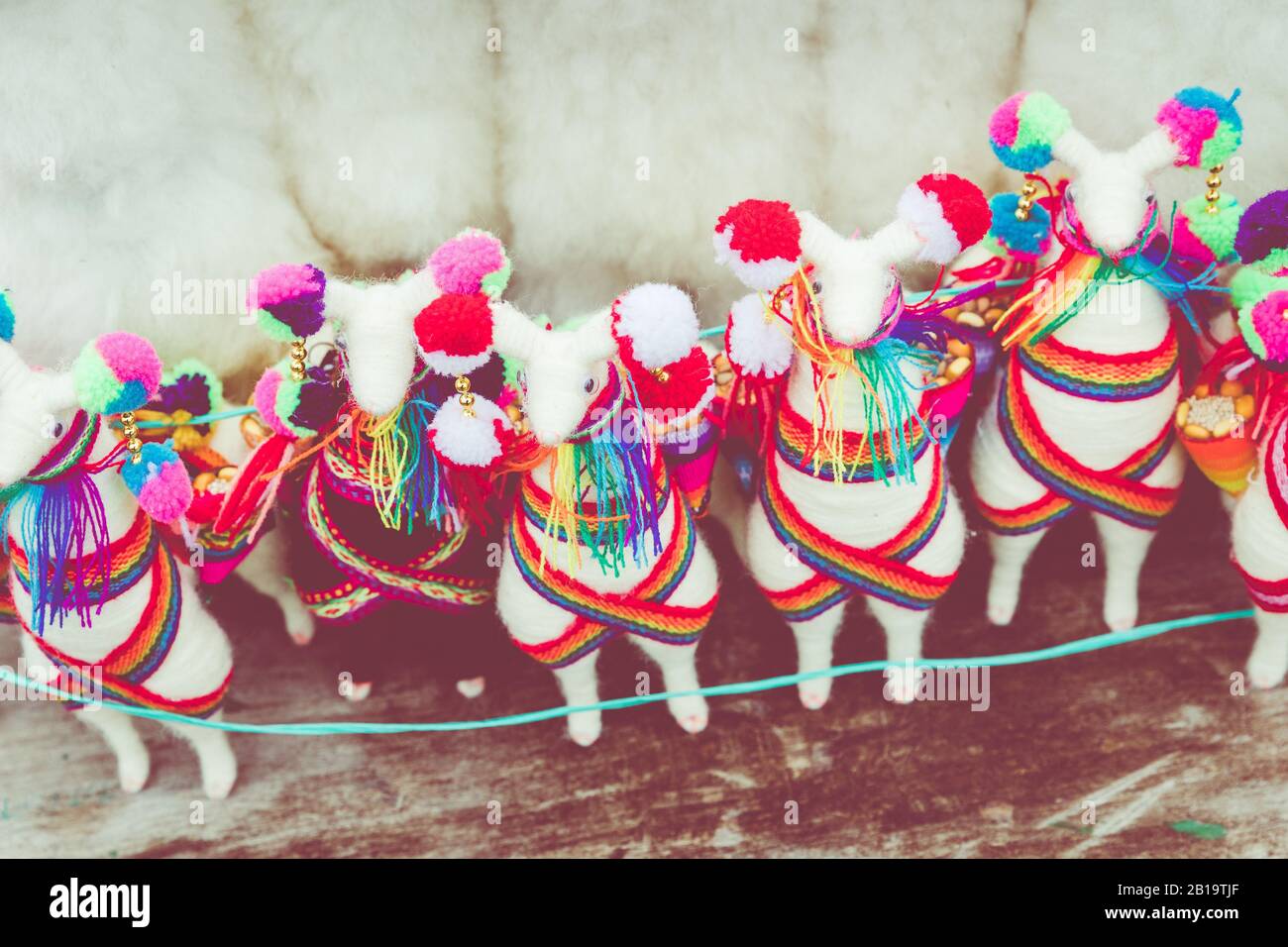 Ecuadorian crafts hi-res stock photography and images - Alamy