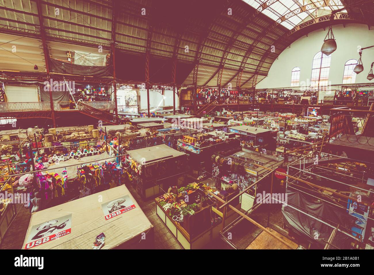 GUANAJUATO, MEXICO - FEBRUARY 13, 2020: Interior of the Hidalgo Market ...