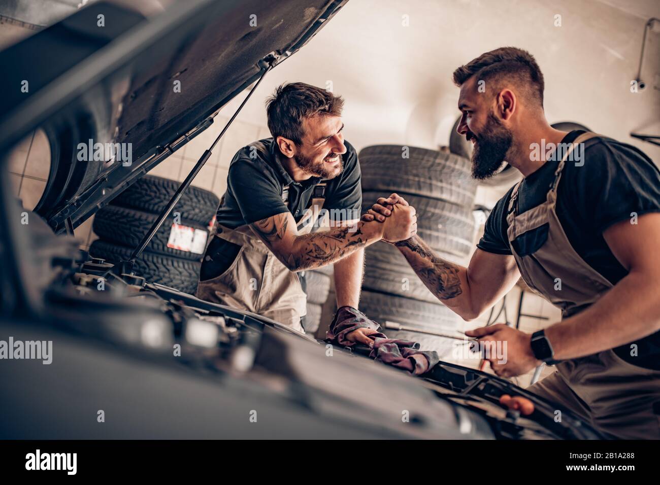 Mechanics in uniform hi-res stock photography and images - Alamy