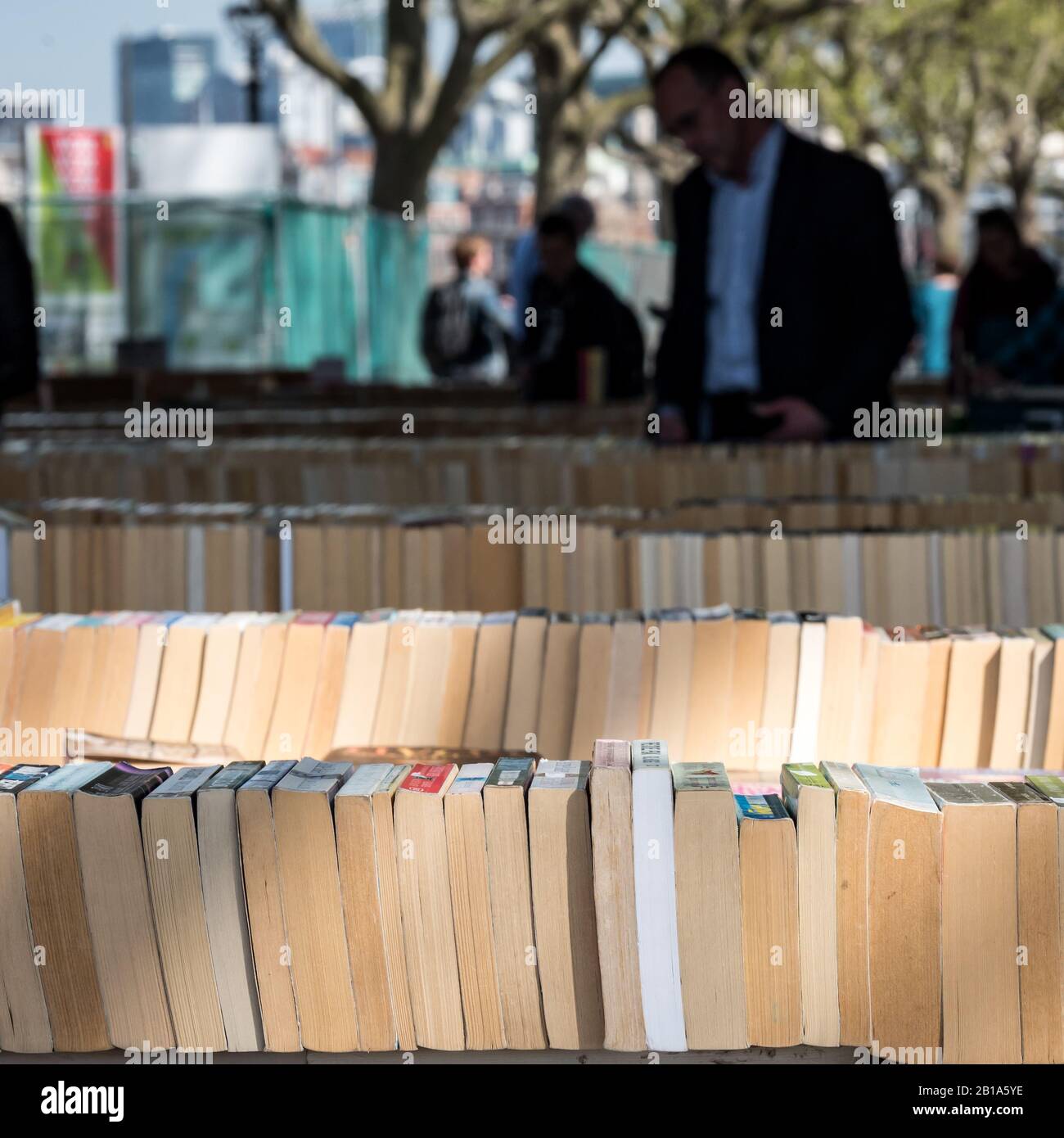 Car boot stalls hi-res stock photography and images - Alamy
