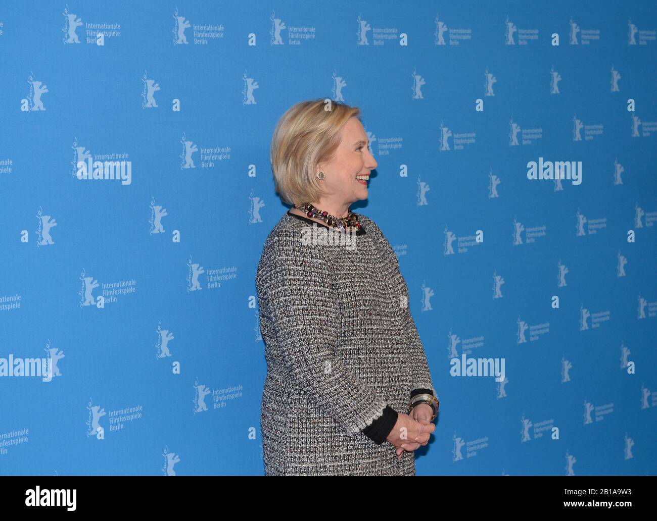 Hillary clinton portrait 2020 hi-res stock photography and images - Alamy