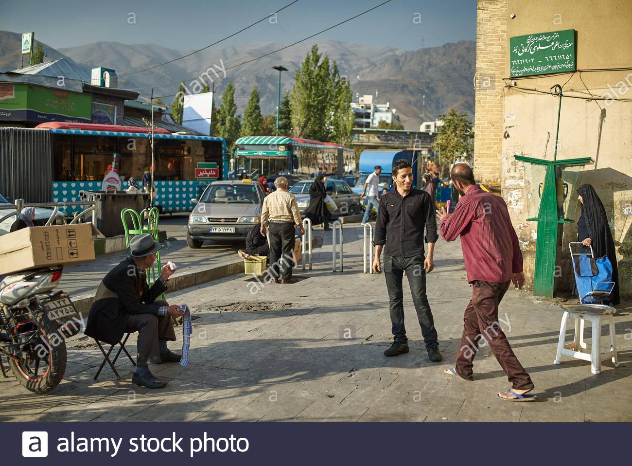 Tehran Street Women High Resolution Stock Photography and Images - Alamy