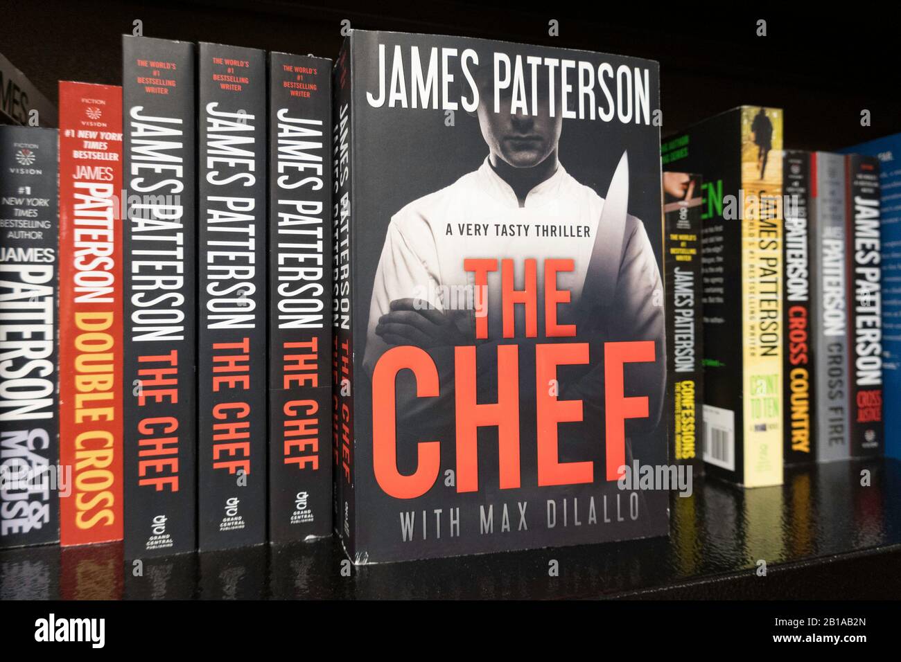 Hardbound Books displayed in a retail store, USA Stock Photo - Alamy