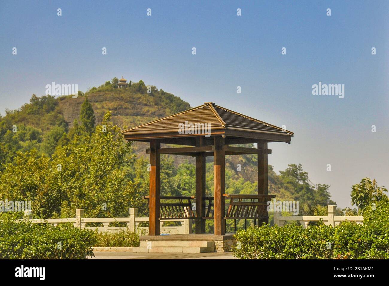 Mountaini hi-res stock photography and images - Alamy
