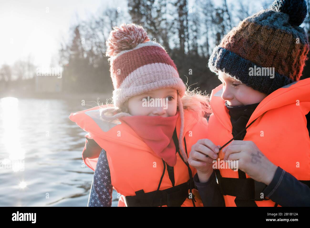 Kids sat talking hi-res stock photography and images - Alamy