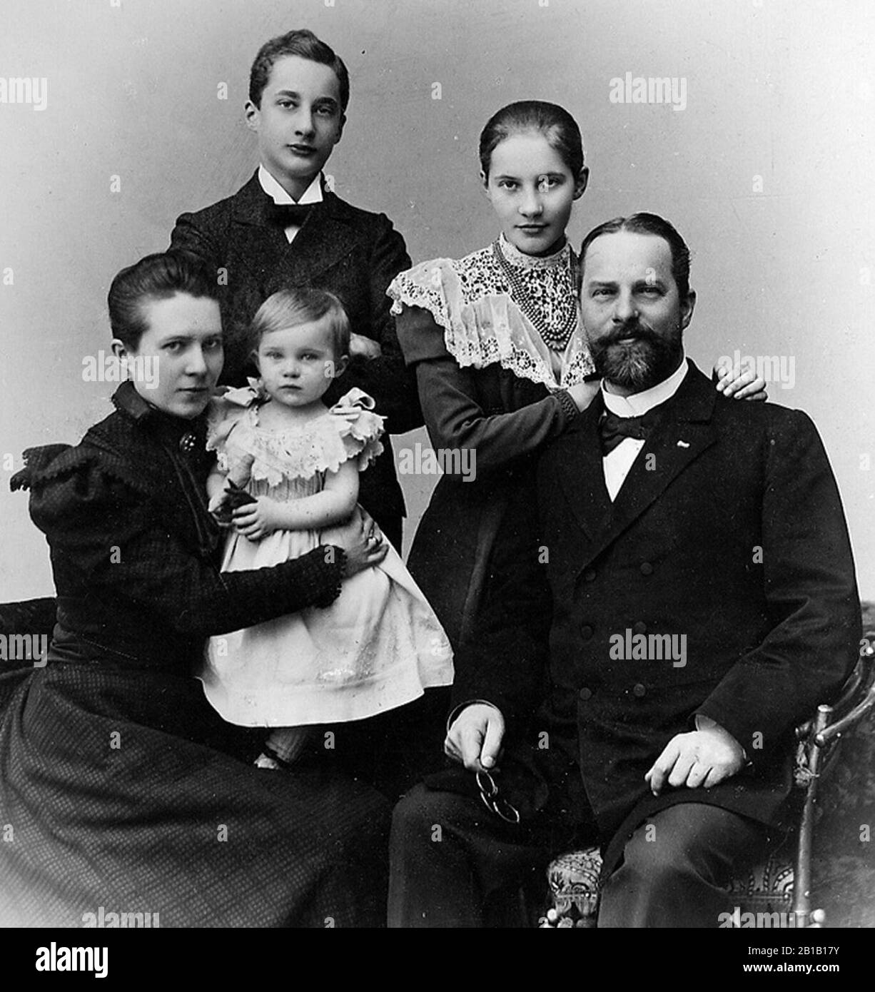 Friedrich Karl David Bouché mit Familie Zuschnitt Stock Photo - Alamy