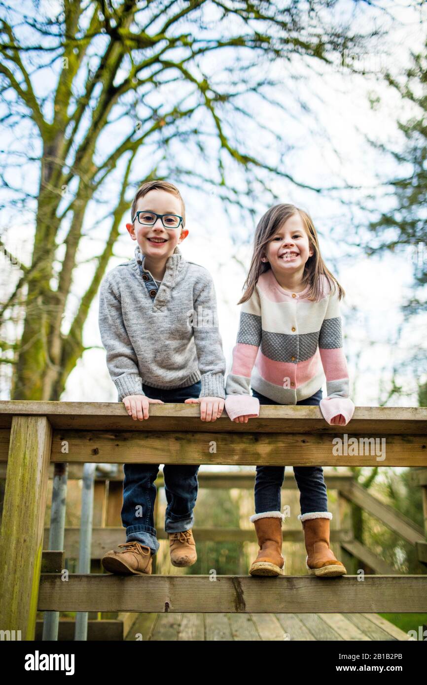 Adventure playground girl aged five hi-res stock photography and images ...