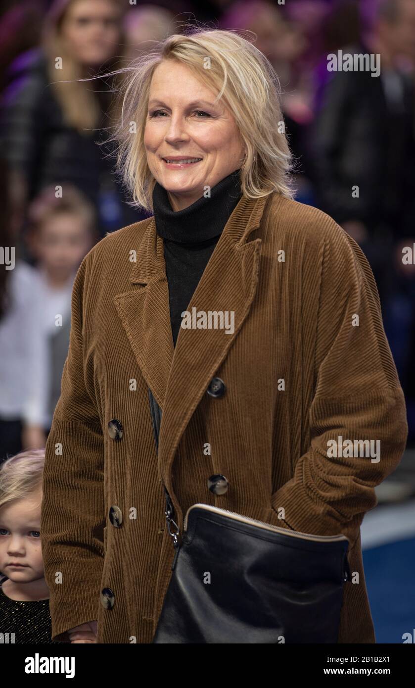 Jennifer saunders 2020 hi-res stock photography and images - Alamy