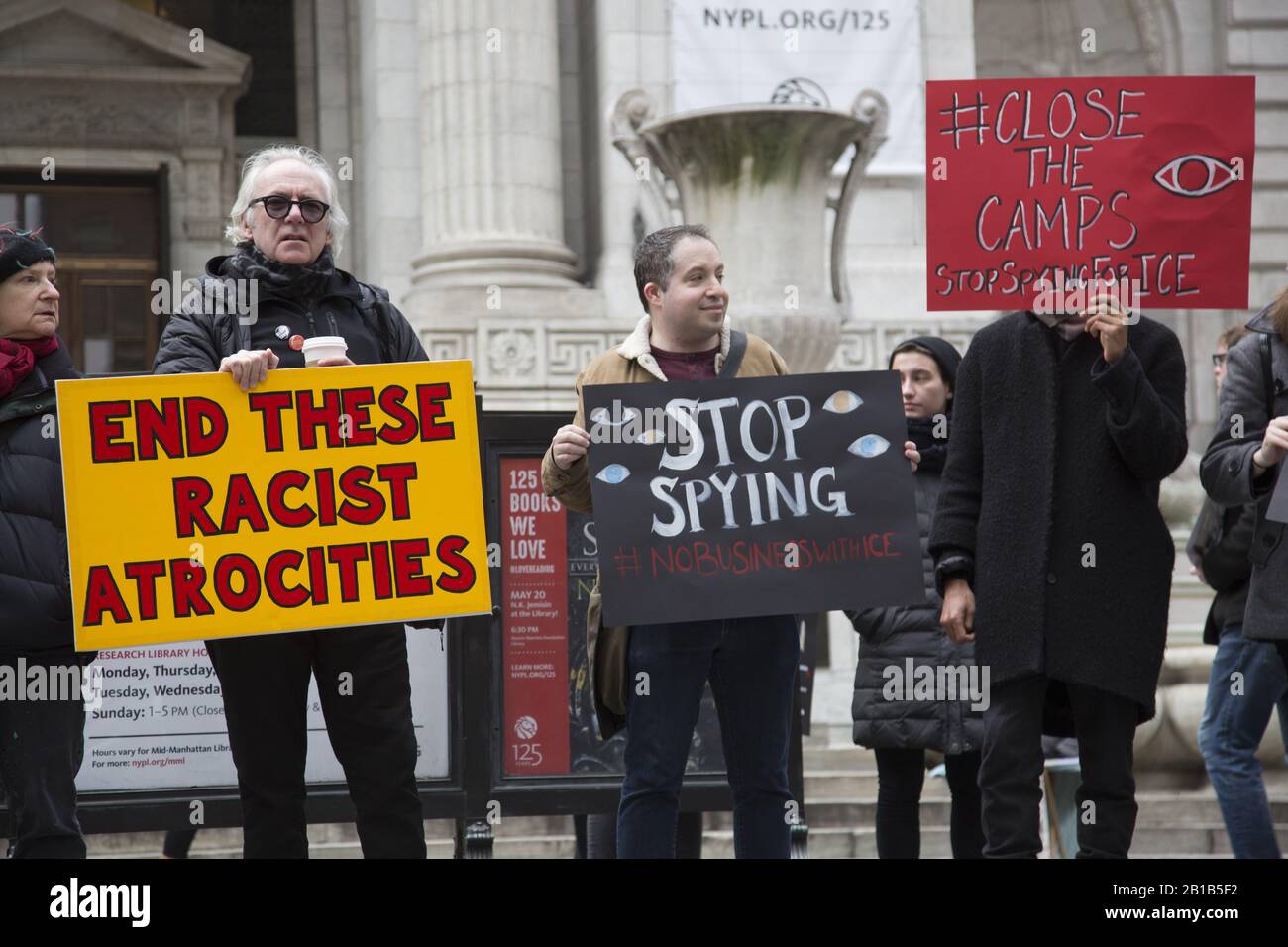 Immigration customs enforcement hi-res stock photography and images - Alamy