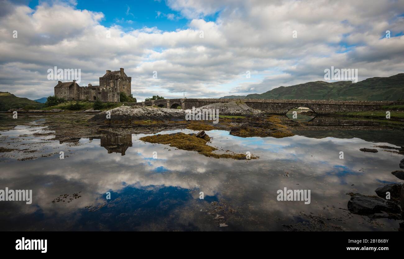 Elian donan castle hi-res stock photography and images - Alamy