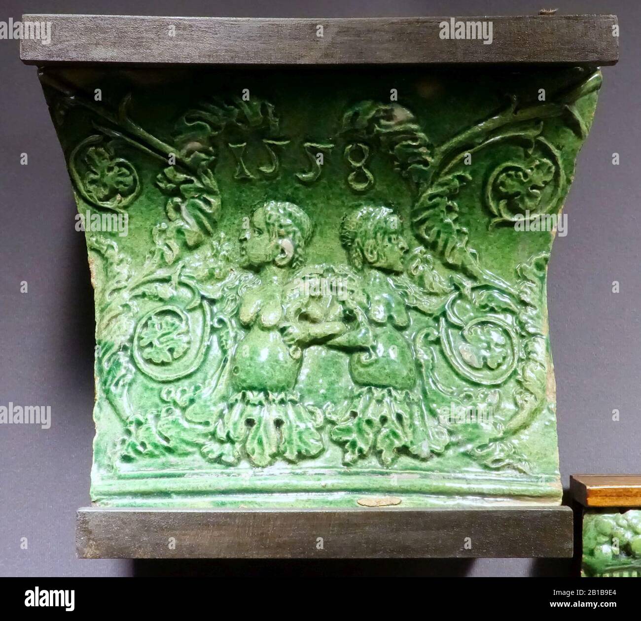 Frieze tile hi-res stock photography and images - Alamy